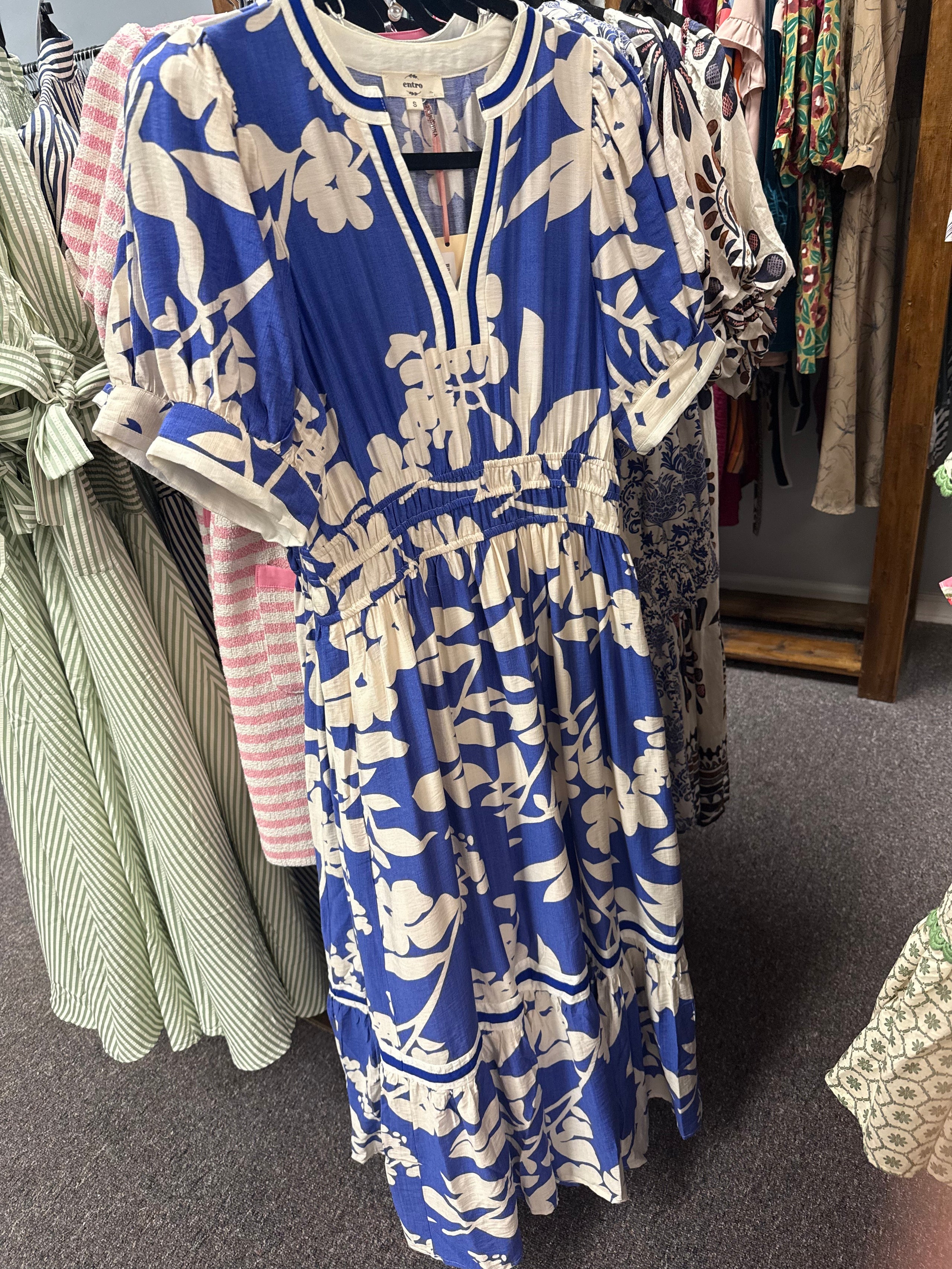 ENTRO Blue Floral Print Midi Dress | Boro Belles & Babes